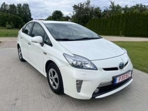 Белый Тойота Приус 2012 в Алитус, объемом двигателя 1.80 л и пробегом 240 тыс. км за 8200 €, фото  на AUTOMOTO.COM.LV