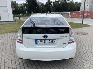 Белый Тойота Приус 2012 в Вильнюс, объемом двигателя 1.80 л и пробегом 380 тыс. км за 5800 €, фото 15 на AUTOMOTO.COM.LV