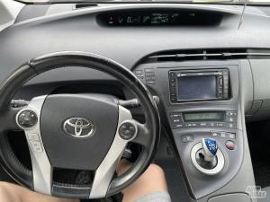 Белый Тойота Приус 2012 в Вильнюс, объемом двигателя 1.80 л и пробегом 380 тыс. км за 5800 €, фото 28 на AUTOMOTO.COM.LV