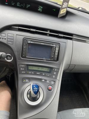 Белый Тойота Приус 2012 в Вильнюс, объемом двигателя 1.80 л и пробегом 380 тыс. км за 5800 €, фото 29 на AUTOMOTO.COM.LV