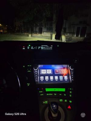 Белый Тойота Приус 2012 в Шяуляй, объемом двигателя 1.80 л и пробегом 320 тыс. км за 8700 €, фото 18 на AUTOMOTO.COM.LV