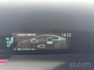 Белый Тойота Приус 2012 в Рига, объемом двигателя 1.80 л и пробегом 225 тыс. км за 8300 €, фото 11 на AUTOMOTO.COM.LV