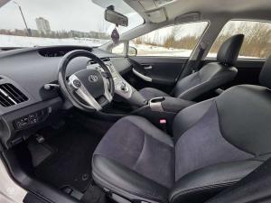 Balts Toyota Prius 2013 Viļņa, ar dzinēja tilpumu 1.80 L un nobraukumu 264 tūkst. km par 7950 €, foto 13 vietnē AUTOMOTO.COM.LV
