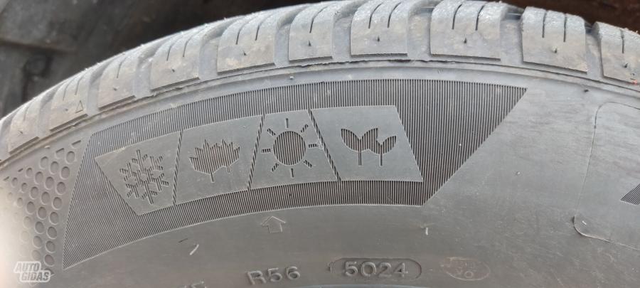 Balts Toyota Prius 2013 Viļņa, ar dzinēja tilpumu 1.80 L un nobraukumu 247 tūkst. km par 7777 €, foto 9 vietnē AUTOMOTO.COM.LV