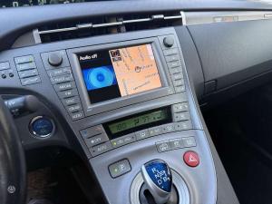 Белый Тойота Приус 2013 в Каунас, объемом двигателя 1.80 л и пробегом 330 тыс. км за 7600 €, фото 21 на AUTOMOTO.COM.LV
