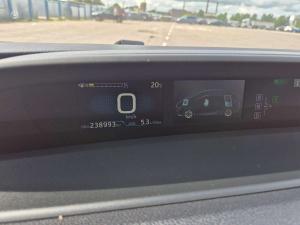 Белый Тойота Приус 2016 в Паневежис, объемом двигателя 1.80 л и пробегом 239 тыс. км за 9999 €, фото 22 на AUTOMOTO.COM.LV
