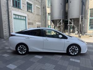 Balts Toyota Prius 2016 Tallina, ar dzinēja tilpumu 1.60 L un nobraukumu 284 tūkst. km par 10880 €, foto 18 vietnē AUTOMOTO.COM.LV