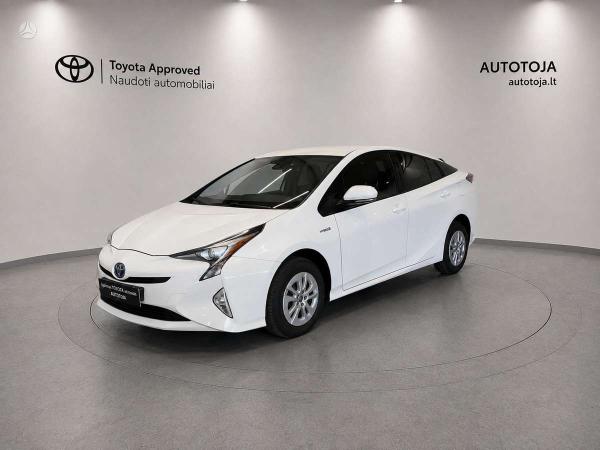 Balts Toyota Prius 2016 Kauņa, ar dzinēja tilpumu 1.80 L un nobraukumu 133 tūkst. km par 10900 €, foto 1 vietnē AUTOMOTO.COM.LV