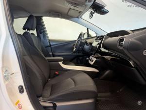 Белый Тойота Приус 2016 в Каунас, объемом двигателя 1.80 л и пробегом 133 тыс. км за 10900 €, фото 7 на AUTOMOTO.COM.LV