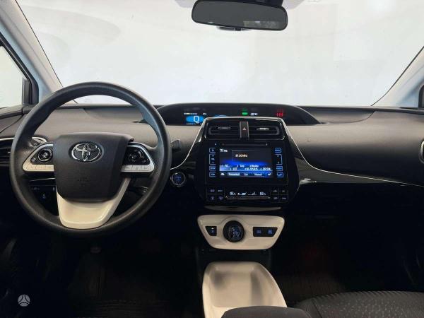 Balts Toyota Prius 2016 Kauņa, ar dzinēja tilpumu 1.80 L un nobraukumu 133 tūkst. km par 10900 €, foto 8 vietnē AUTOMOTO.COM.LV