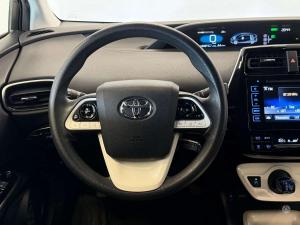 Белый Тойота Приус 2016 в Каунас, объемом двигателя 1.80 л и пробегом 133 тыс. км за 10900 €, фото 13 на AUTOMOTO.COM.LV