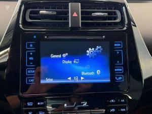 Белый Тойота Приус 2016 в Каунас, объемом двигателя 1.80 л и пробегом 133 тыс. км за 10900 €, фото 26 на AUTOMOTO.COM.LV