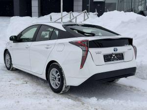 Balts Toyota Prius 2017 Viļņa, ar dzinēja tilpumu 1.80 L un nobraukumu 179 tūkst. km par 13999 €, foto 4 vietnē AUTOMOTO.COM.LV