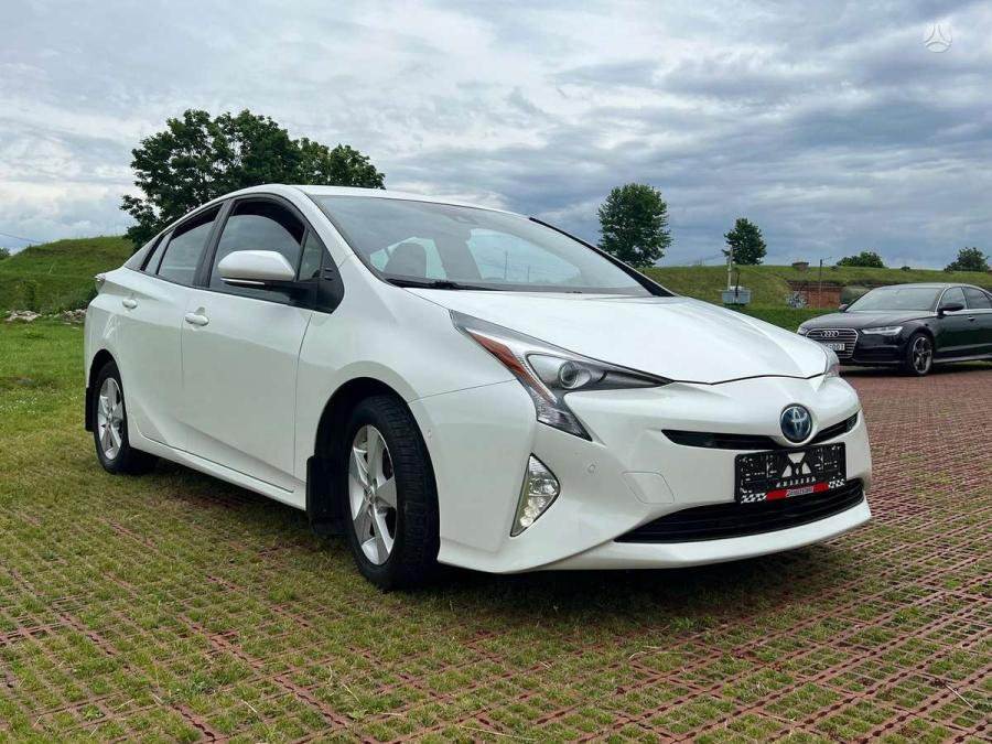 Balts Toyota Prius 2017 Kauņa, ar dzinēja tilpumu 1.80 L un nobraukumu 278 tūkst. km par 9999 €, foto 3 vietnē AUTOMOTO.COM.LV