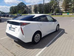 Белый Тойота Приус 2017 в Каунас, объемом двигателя 1.80 л и пробегом 324 тыс. км за 9500 €, фото 12 на AUTOMOTO.COM.LV