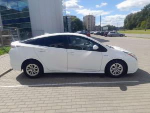 Белый Тойота Приус 2017 в Каунас, объемом двигателя 1.80 л и пробегом 324 тыс. км за 9500 €, фото 18 на AUTOMOTO.COM.LV