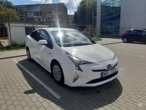 Белый Тойота Приус 2017 в Каунас, объемом двигателя 1.80 л и пробегом 324 тыс. км за 9500 €, фото 23 на AUTOMOTO.COM.LV
