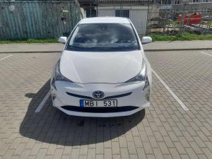Белый Тойота Приус 2017 в Каунас, объемом двигателя 1.80 л и пробегом 324 тыс. км за 9500 €, фото 24 на AUTOMOTO.COM.LV