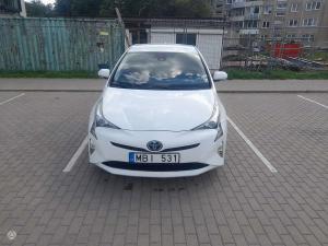 Белый Тойота Приус 2017 в Каунас, объемом двигателя 1.80 л и пробегом 324 тыс. км за 9500 €, фото 26 на AUTOMOTO.COM.LV