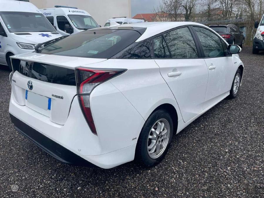 Balts Toyota Prius 2018 Tauragė, ar dzinēja tilpumu 1.80 L un nobraukumu 248 tūkst. km par 9300 €, foto 3 vietnē AUTOMOTO.COM.LV