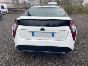 Balts Toyota Prius 2018 Tauragė, ar dzinēja tilpumu 1.80 L un nobraukumu 248 tūkst. km par 9300 €, foto 4 vietnē AUTOMOTO.COM.LV