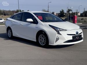 Balts Toyota Prius 2018 Viļņa, ar dzinēja tilpumu 1.80 L un nobraukumu 226 tūkst. km par 11950 €, foto 5 vietnē AUTOMOTO.COM.LV