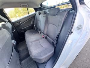 Balts Toyota Prius 2018 Viļņa, ar dzinēja tilpumu 1.80 L un nobraukumu 226 tūkst. km par 11950 €, foto 21 vietnē AUTOMOTO.COM.LV