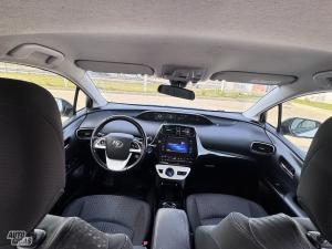 Balts Toyota Prius 2018 Viļņa, ar dzinēja tilpumu 1.80 L un nobraukumu 226 tūkst. km par 11950 €, foto 27 vietnē AUTOMOTO.COM.LV