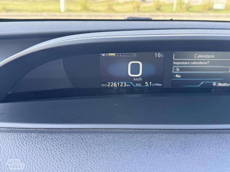 Balts Toyota Prius 2018 Viļņa, ar dzinēja tilpumu 1.80 L un nobraukumu 226 tūkst. km par 11950 €, foto 16 vietnē AUTOMOTO.COM.LV