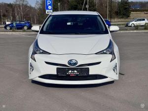 Balts Toyota Prius 2018 Viļņa, ar dzinēja tilpumu 1.80 L un nobraukumu 226 tūkst. km par 11950 €, foto 3 vietnē AUTOMOTO.COM.LV