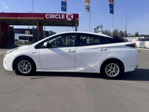 Balts Toyota Prius 2018 Viļņa, ar dzinēja tilpumu 1.80 L un nobraukumu 226 tūkst. km par 11950 €, foto 9 vietnē AUTOMOTO.COM.LV