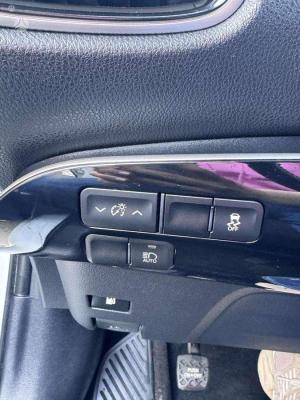 Balts Toyota Prius 2018 Viļņa, ar dzinēja tilpumu 1.80 L un nobraukumu 226 tūkst. km par 11950 €, foto 30 vietnē AUTOMOTO.COM.LV