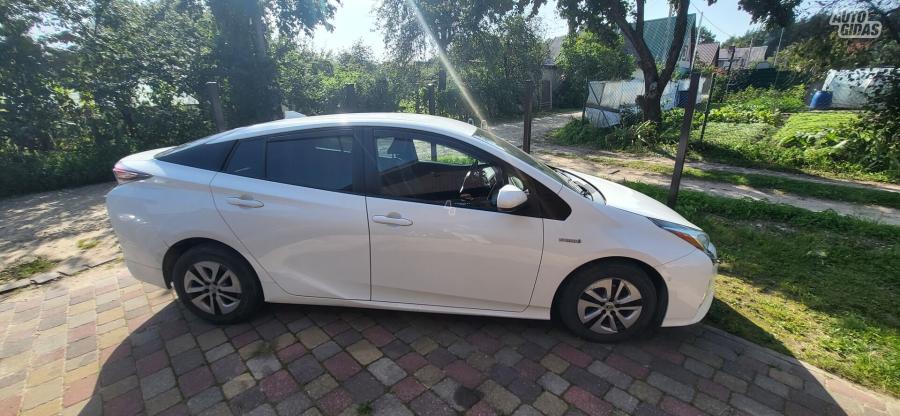 Balts Toyota Prius 2019 Viļņa, ar dzinēja tilpumu 1.80 L un nobraukumu 192 tūkst. km par 13600 €, foto 6 vietnē AUTOMOTO.COM.LV