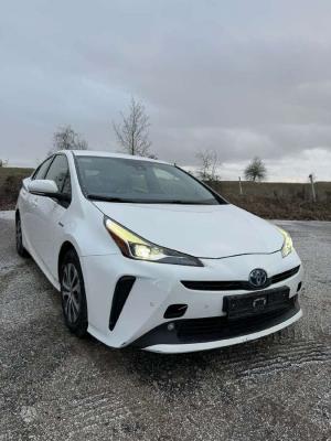 Balts Toyota Prius 2020 Kauņa, ar dzinēja tilpumu 1.80 L un nobraukumu 339 tūkst. km par 9850 €, foto 2 vietnē AUTOMOTO.COM.LV