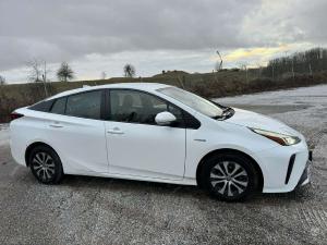 Balts Toyota Prius 2020 Kauņa, ar dzinēja tilpumu 1.80 L un nobraukumu 339 tūkst. km par 9850 €, foto 3 vietnē AUTOMOTO.COM.LV
