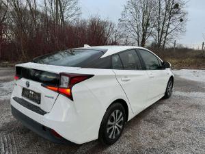 Balts Toyota Prius 2020 Kauņa, ar dzinēja tilpumu 1.80 L un nobraukumu 339 tūkst. km par 9850 €, foto 9 vietnē AUTOMOTO.COM.LV