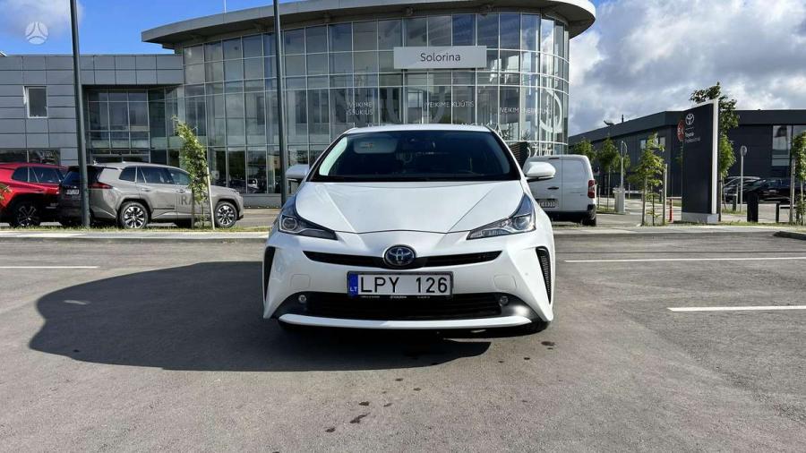 Balts Toyota Prius 2020 Klaipėda, ar dzinēja tilpumu 1.80 L un nobraukumu 55 tūkst. km par 21100 €, foto 15 vietnē AUTOMOTO.COM.LV