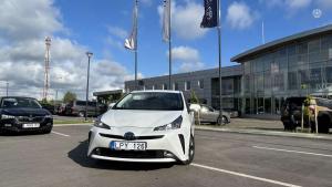 Balts Toyota Prius 2020 Klaipėda, ar dzinēja tilpumu 1.80 L un nobraukumu 55 tūkst. km par 21100 €, foto 17 vietnē AUTOMOTO.COM.LV