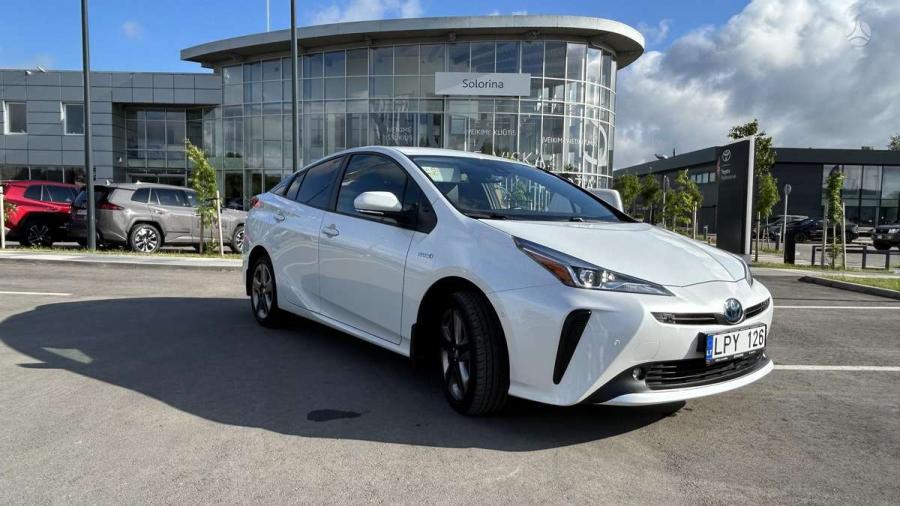 Balts Toyota Prius 2020 Klaipėda, ar dzinēja tilpumu 1.80 L un nobraukumu 55 tūkst. km par 21100 €, foto 18 vietnē AUTOMOTO.COM.LV