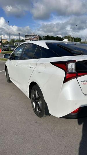 Balts Toyota Prius 2020 Klaipėda, ar dzinēja tilpumu 1.80 L un nobraukumu 55 tūkst. km par 21100 €, foto 19 vietnē AUTOMOTO.COM.LV