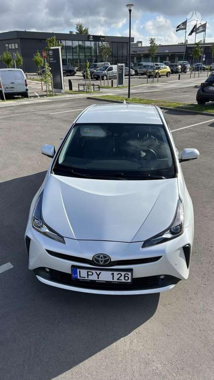 Balts Toyota Prius 2020 Klaipėda, ar dzinēja tilpumu 1.80 L un nobraukumu 55 tūkst. km par 21100 €, foto 22 vietnē AUTOMOTO.COM.LV