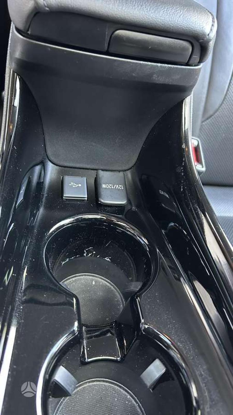 Balts Toyota Prius 2020 Klaipėda, ar dzinēja tilpumu 1.80 L un nobraukumu 55 tūkst. km par 21100 €, foto 39 vietnē AUTOMOTO.COM.LV