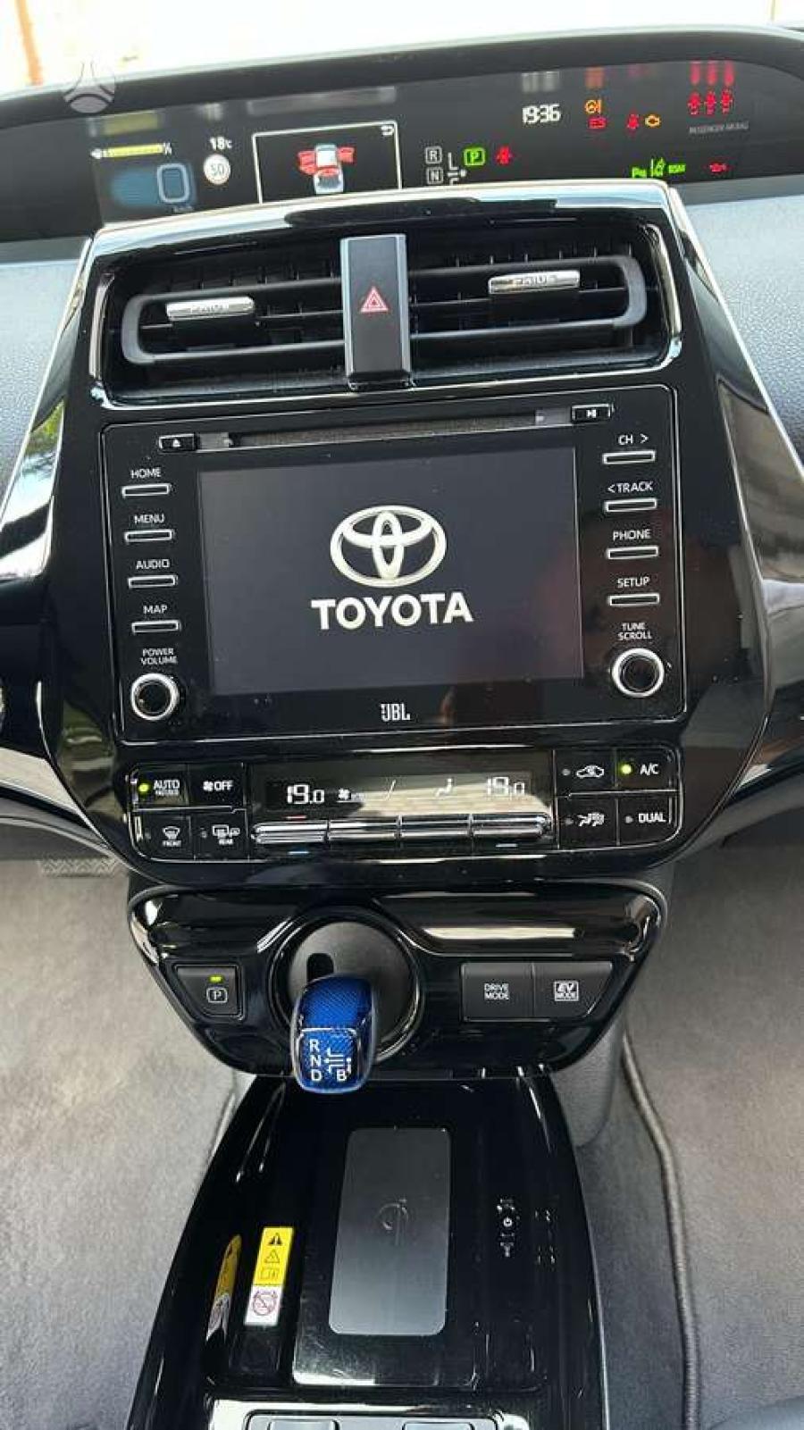 Balts Toyota Prius 2020 Klaipėda, ar dzinēja tilpumu 1.80 L un nobraukumu 55 tūkst. km par 21100 €, foto 40 vietnē AUTOMOTO.COM.LV