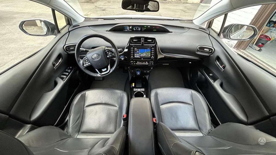 Balts Toyota Prius 2020 Klaipėda, ar dzinēja tilpumu 1.80 L un nobraukumu 55 tūkst. km par 21100 €, foto 42 vietnē AUTOMOTO.COM.LV