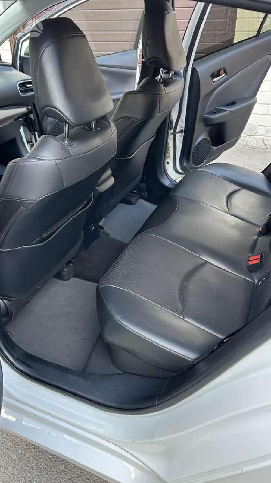 Balts Toyota Prius 2020 Klaipėda, ar dzinēja tilpumu 1.80 L un nobraukumu 55 tūkst. km par 21100 €, foto 44 vietnē AUTOMOTO.COM.LV