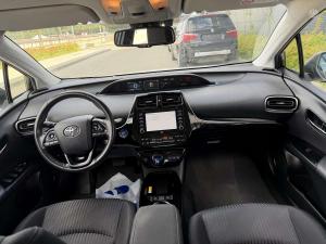 Balts Toyota Prius 2021 Viļņa, ar dzinēja tilpumu 1.80 L un nobraukumu 120 tūkst. km par 17720 €, foto 15 vietnē AUTOMOTO.COM.LV