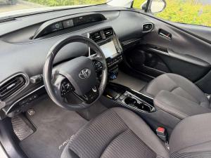 Balts Toyota Prius 2021 Viļņa, ar dzinēja tilpumu 1.80 L un nobraukumu 120 tūkst. km par 17720 €, foto 18 vietnē AUTOMOTO.COM.LV