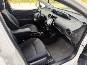 Balts Toyota Prius 2021 Viļņa, ar dzinēja tilpumu 1.80 L un nobraukumu 120 tūkst. km par 17720 €, foto 26 vietnē AUTOMOTO.COM.LV