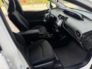 Balts Toyota Prius 2021 Viļņa, ar dzinēja tilpumu 1.80 L un nobraukumu 120 tūkst. km par 17720 €, foto 28 vietnē AUTOMOTO.COM.LV