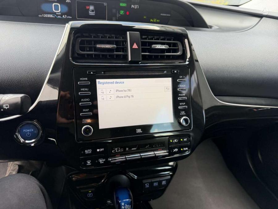 Balts Toyota Prius 2021 Viļņa, ar dzinēja tilpumu 1.80 L un nobraukumu 120 tūkst. km par 17720 €, foto 38 vietnē AUTOMOTO.COM.LV